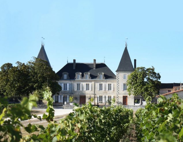 La famille Castéja fait l'acquisition des Châteaux Peyrabon et Fleur ...